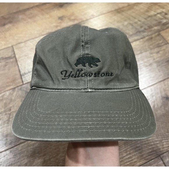 Yellowstone | Accessories | Vintage 9s Yellowstone National Park ...